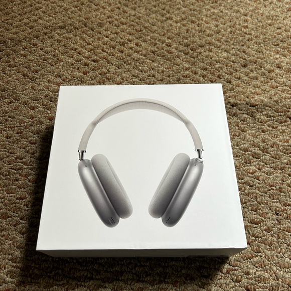AirPod Max Pro
